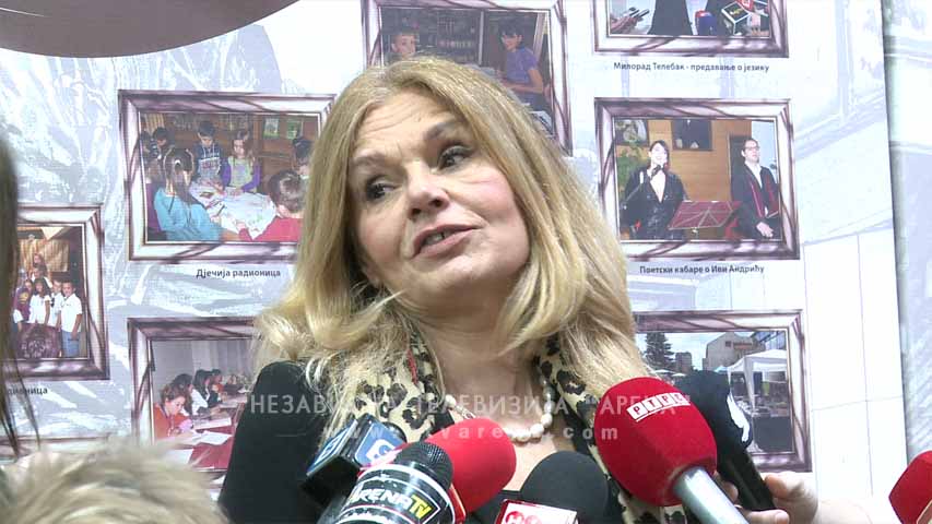 Promovisan roman "Glad" Mirjane Bobić Mojsilović /FOTO/ | NTV Arena