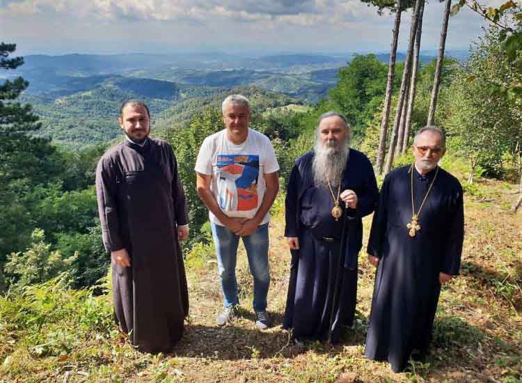 Episkop Fotije posjetio budući turistički centar na Majevici /FOTO ...